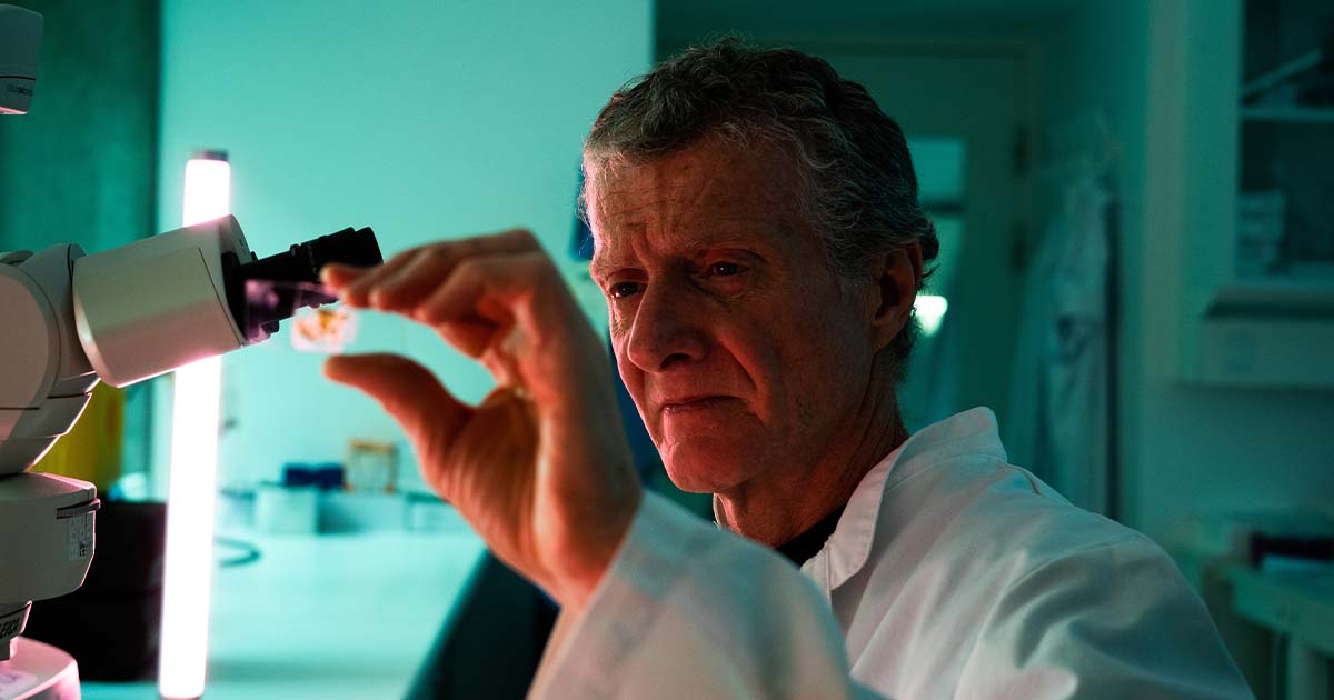 Rocks and oceans lead him back to ancient times - SDU